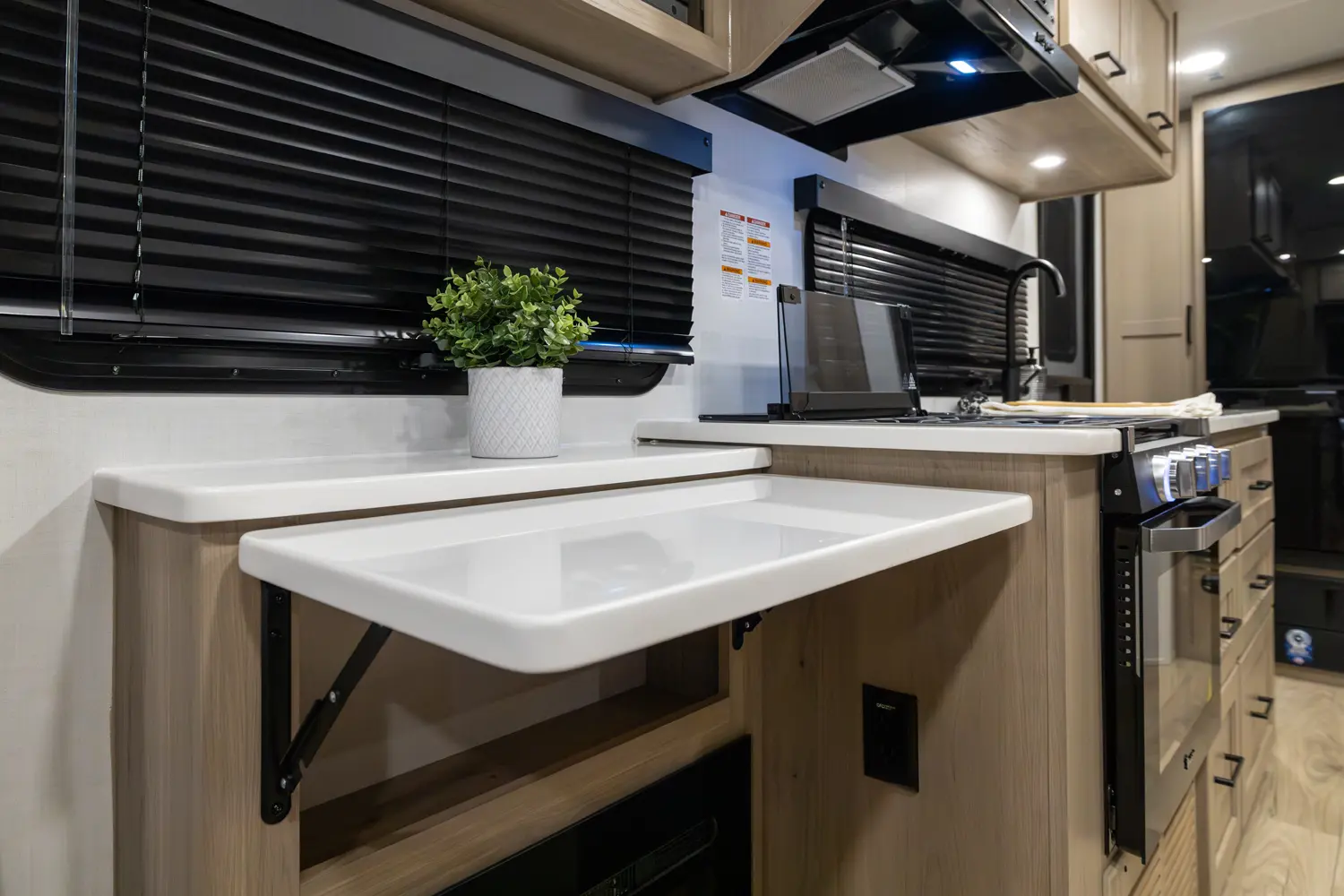 2026 Flagstaff Micro Lite 22FBS Floorplan - Forest River RV